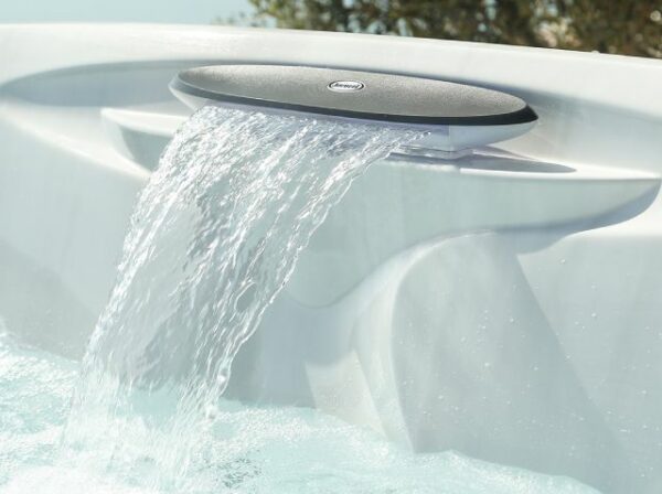 How To Keep Your Spa Water Clean - 5 Tips & Tricks